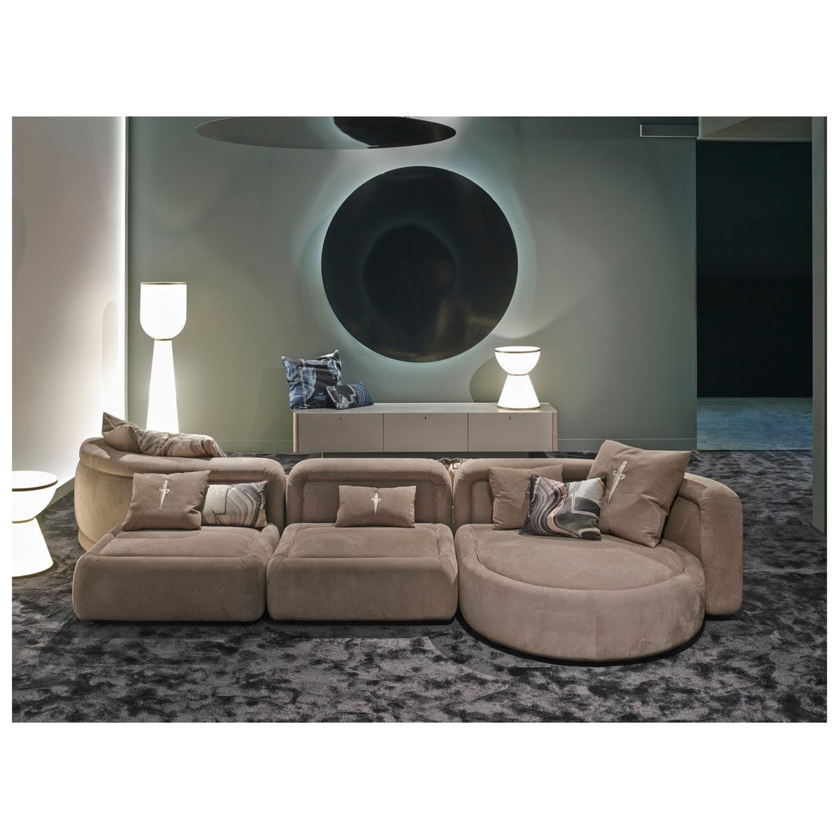 Canapea Cesare Paciotti – Kuziini